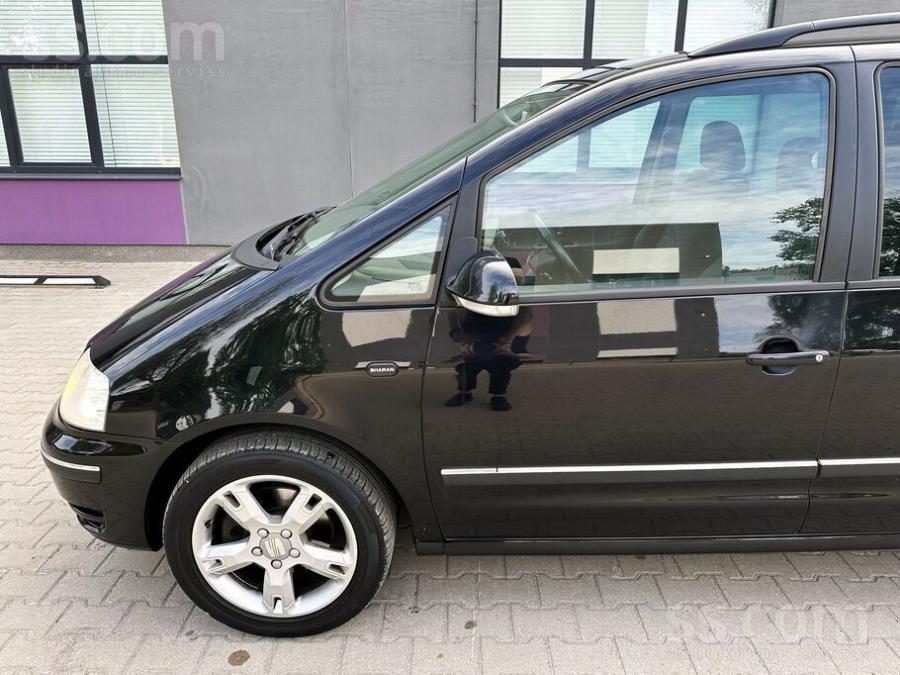 Melns Volkswagen Sharan 2007 Rīga, ar dzinēja tilpumu 2.00 L un nobraukumu 330 tūkst. km par 4200 €, foto 25 vietnē AUTOMOTO.COM.LV