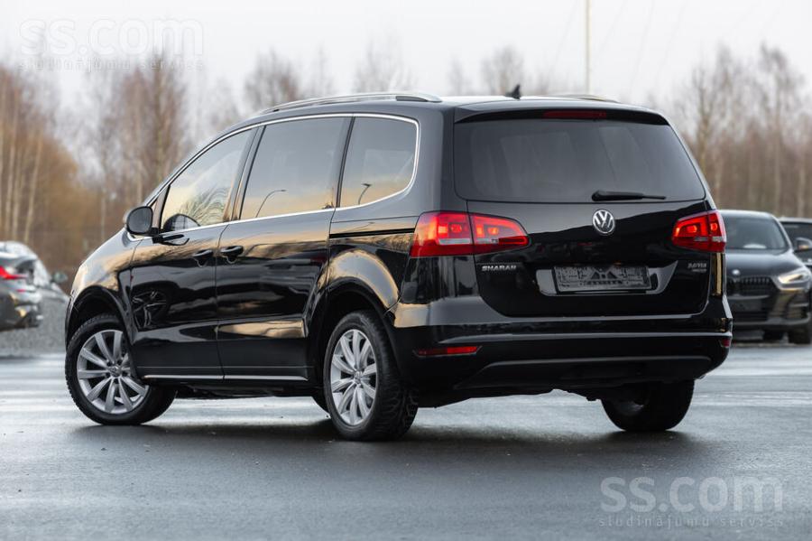 Black Volkswagen Sharan 2012 in Jelgava, with an engine capacity of 2.00 L and mileage of 0 thousand km for 8500 €, photo 8 on AUTOMOTO.COM.LV