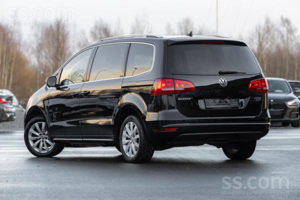 Black Volkswagen Sharan 2012 in Jelgava, with an engine capacity of 2.00 L and mileage of 0 thousand km for 8500 €, photo 8 on AUTOMOTO.COM.LV