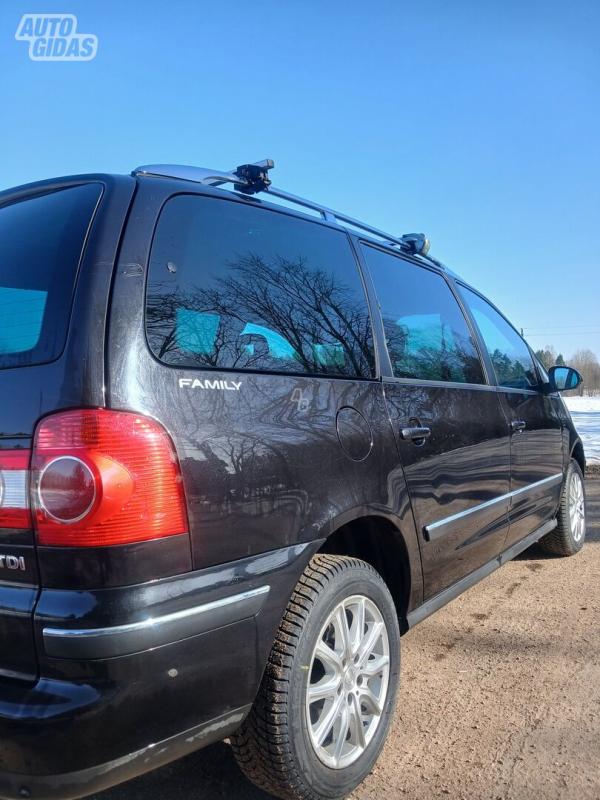 Black Volkswagen Sharan 2005 in Vilnius, with an engine capacity of 1.90 L and mileage of 336 thousand km for 2850 €, photo 7 on AUTOMOTO.COM.LV