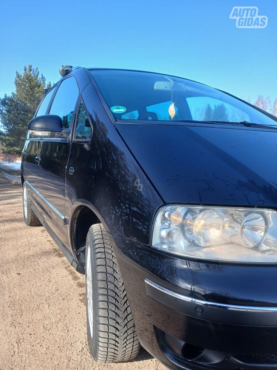 Black Volkswagen Sharan 2005 in Vilnius, with an engine capacity of 1.90 L and mileage of 336 thousand km for 2850 €, photo 13 on AUTOMOTO.COM.LV