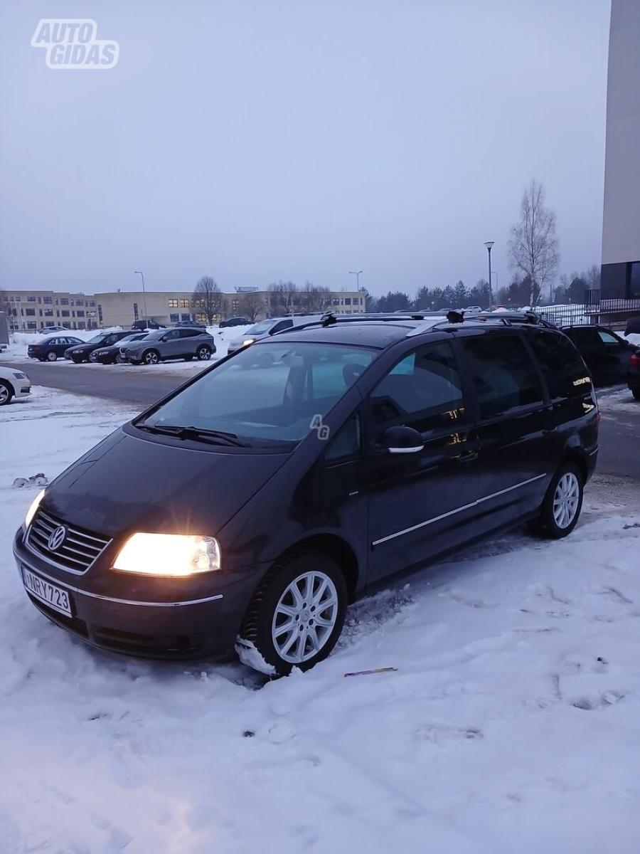 Black Volkswagen Sharan 2005 in Vilnius, with an engine capacity of 1.90 L and mileage of 336 thousand km for 2850 €, photo 14 on AUTOMOTO.COM.LV