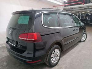 Melns Volkswagen Sharan 2021 Viļņa, ar dzinēja tilpumu 1.40 L un nobraukumu 132 tūkst. km par 24188 €, foto 4 vietnē AUTOMOTO.COM.LV