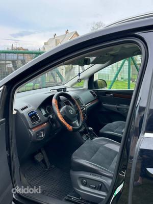 Black Volkswagen Sharan 2011 in Kohtla-Jarve, with an engine capacity of 2.00 L and mileage of 282 thousand km for 9690 €, photo 11 on AUTOMOTO.COM.LV