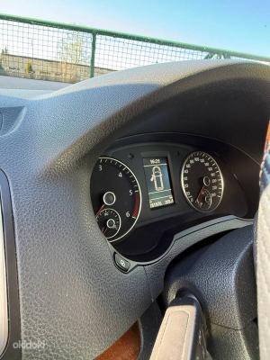 Black Volkswagen Sharan 2011 in Kohtla-Jarve, with an engine capacity of 2.00 L and mileage of 282 thousand km for 9690 €, photo 18 on AUTOMOTO.COM.LV