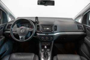 Black Volkswagen Sharan 2014 in Vilnius, with an engine capacity of 2.00 L and mileage of 255 thousand km for 11700 €, photo 9 on AUTOMOTO.COM.LV