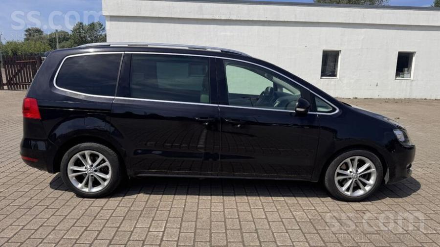 Melns Volkswagen Sharan 2015 Rīga, ar dzinēja tilpumu 2.00 L un nobraukumu 238 tūkst. km par 7600 €, foto 3 vietnē AUTOMOTO.COM.LV