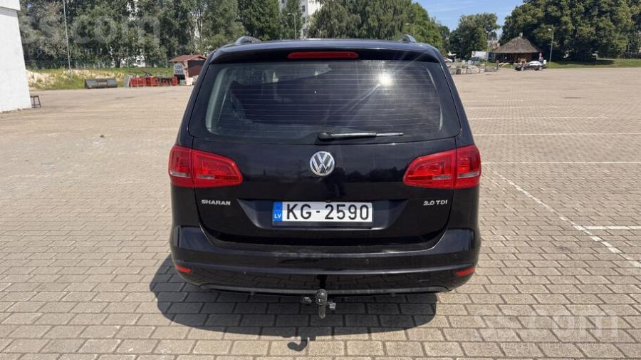 Melns Volkswagen Sharan 2015 Rīga, ar dzinēja tilpumu 2.00 L un nobraukumu 238 tūkst. km par 7600 €, foto 5 vietnē AUTOMOTO.COM.LV