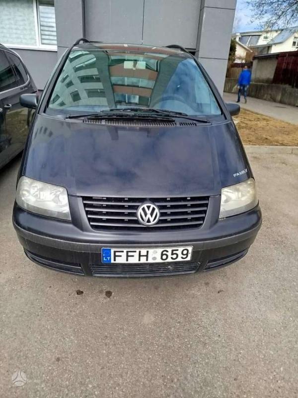 Black Volkswagen Sharan 2000 in Jonava, with an engine capacity of 1.90 L and mileage of 390 thousand km for 1200 €, photo 1 on AUTOMOTO.COM.LV