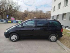 Black Volkswagen Sharan 2000 in Jonava, with an engine capacity of 1.90 L and mileage of 390 thousand km for 1200 €, photo 3 on AUTOMOTO.COM.LV