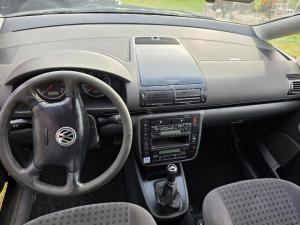 Melns Volkswagen Sharan 2000 Mažeikiai, ar dzinēja tilpumu 1.90 L un nobraukumu 323 tūkst. km par 600 €, foto 6 vietnē AUTOMOTO.COM.LV