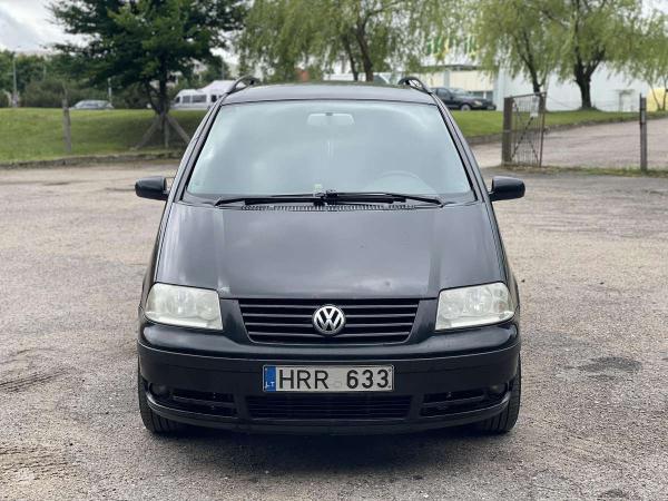 Melns Volkswagen Sharan 2001 Molėtai, ar dzinēja tilpumu 1.90 L un nobraukumu 380 tūkst. km par 1550 €, foto 1 vietnē AUTOMOTO.COM.LV