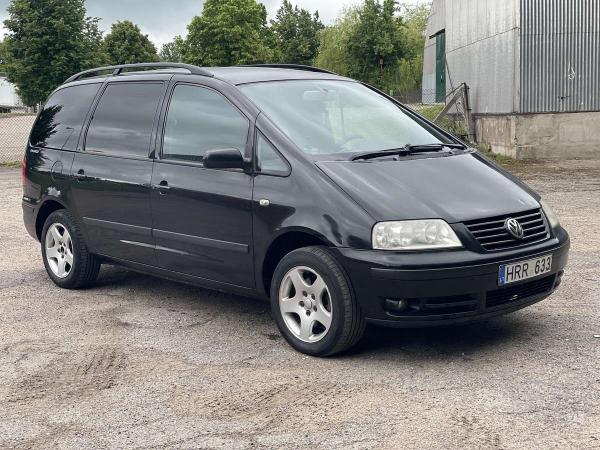 Melns Volkswagen Sharan 2001 Molėtai, ar dzinēja tilpumu 1.90 L un nobraukumu 380 tūkst. km par 1550 €, foto 3 vietnē AUTOMOTO.COM.LV