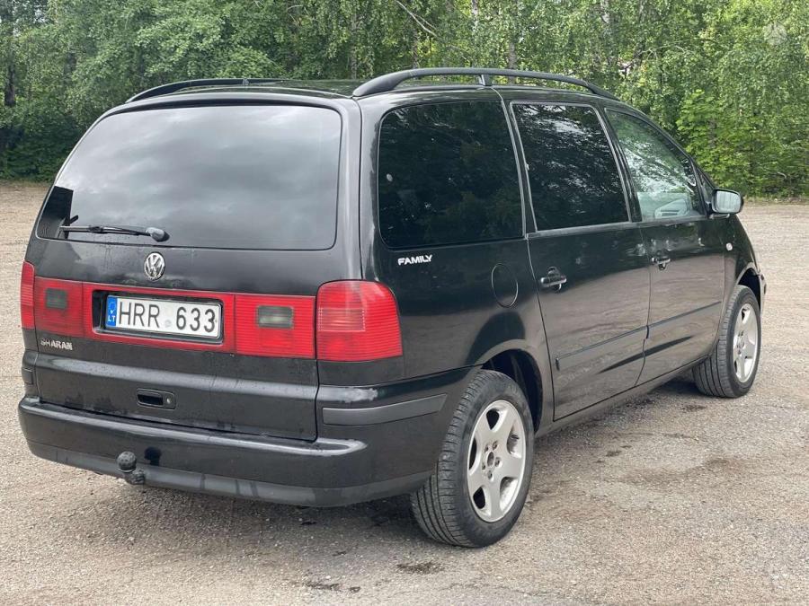 Черный Фольксваген Шаран 2001 в Молетай, объемом двигателя 1.90 л и пробегом 380 тыс. км за 1550 €, фото 6 на AUTOMOTO.COM.LV