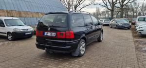 Melns Volkswagen Sharan 2001 Valmiera, ar dzinēja tilpumu 2.00 L un nobraukumu 414 tūkst. km par 1600 €, foto 4 vietnē AUTOMOTO.COM.LV