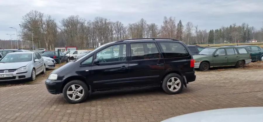 Melns Volkswagen Sharan 2001 Valmiera, ar dzinēja tilpumu 2.00 L un nobraukumu 414 tūkst. km par 1600 €, foto 6 vietnē AUTOMOTO.COM.LV