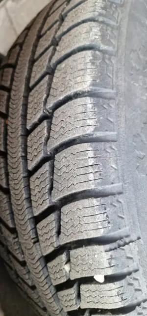 Melns Volkswagen Sharan 2001 Valmiera, ar dzinēja tilpumu 2.00 L un nobraukumu 414 tūkst. km par 1600 €, foto 15 vietnē AUTOMOTO.COM.LV
