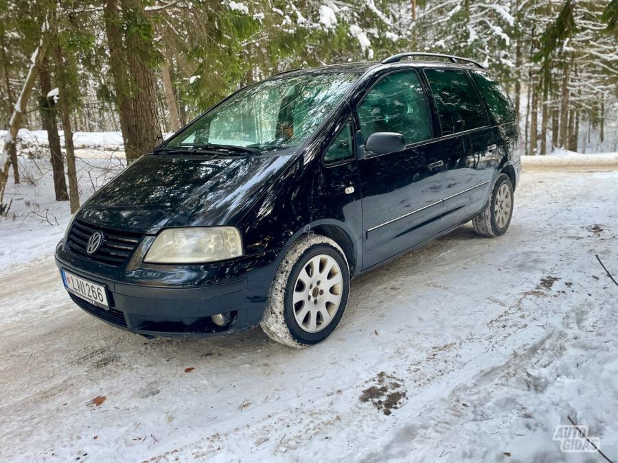 Melns Volkswagen Sharan 2002 Viļņa, ar dzinēja tilpumu 1.90 L un nobraukumu 333 tūkst. km par 1650 €, foto 1 vietnē AUTOMOTO.COM.LV