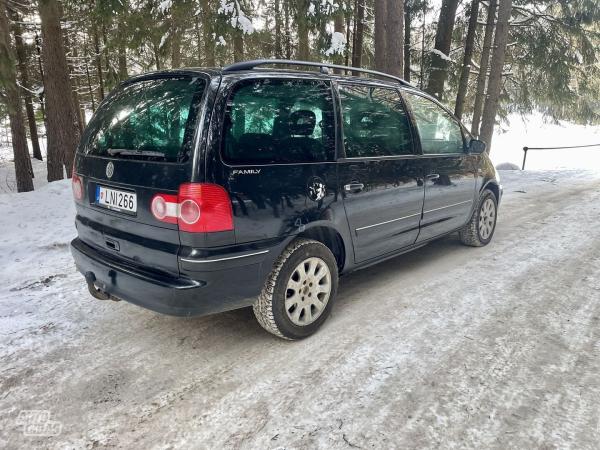 Melns Volkswagen Sharan 2002 Viļņa, ar dzinēja tilpumu 1.90 L un nobraukumu 333 tūkst. km par 1650 €, foto 3 vietnē AUTOMOTO.COM.LV