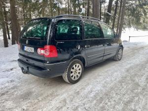 Melns Volkswagen Sharan 2002 Viļņa, ar dzinēja tilpumu 1.90 L un nobraukumu 333 tūkst. km par 1650 €, foto 3 vietnē AUTOMOTO.COM.LV