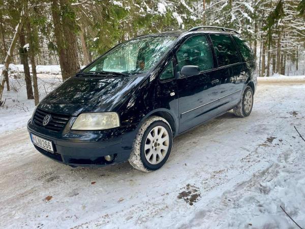 Melns Volkswagen Sharan 2002 Viļņa, ar dzinēja tilpumu 1.90 L un nobraukumu 333 tūkst. km par 1650 €, foto 1 vietnē AUTOMOTO.COM.LV