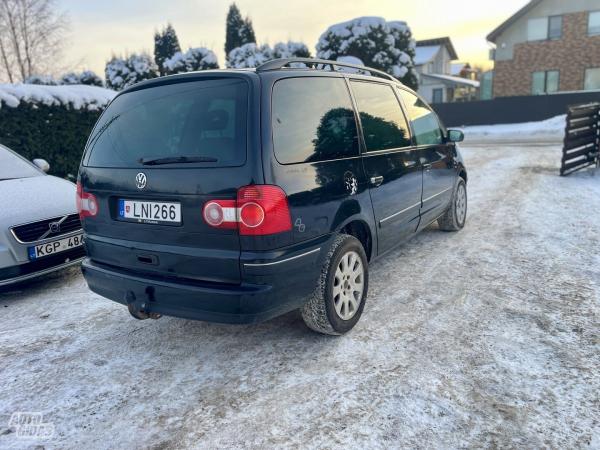 Melns Volkswagen Sharan 2002 Viļņa, ar dzinēja tilpumu 1.90 L un nobraukumu 333 tūkst. km par 1650 €, foto 2 vietnē AUTOMOTO.COM.LV