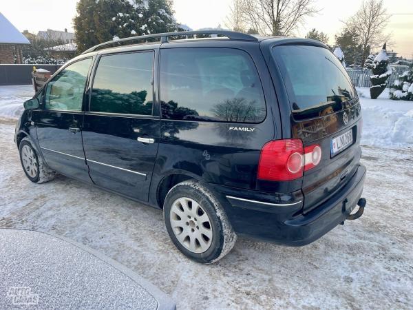 Melns Volkswagen Sharan 2002 Viļņa, ar dzinēja tilpumu 1.90 L un nobraukumu 333 tūkst. km par 1600 €, foto 4 vietnē AUTOMOTO.COM.LV
