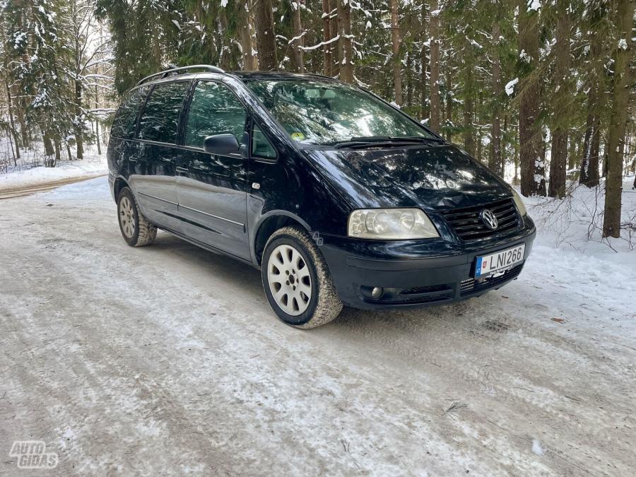 Melns Volkswagen Sharan 2002 Viļņa, ar dzinēja tilpumu 1.90 L un nobraukumu 333 tūkst. km par 1500 €, foto 2 vietnē AUTOMOTO.COM.LV