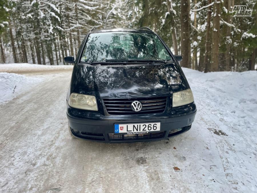 Melns Volkswagen Sharan 2002 Viļņa, ar dzinēja tilpumu 1.90 L un nobraukumu 333 tūkst. km par 1500 €, foto 8 vietnē AUTOMOTO.COM.LV