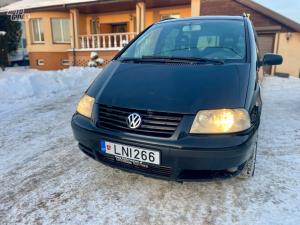 Black Volkswagen Sharan 2002 in Vilnius, with an engine capacity of 1.90 L and mileage of 333 thousand km for 1650 €, photo 7 on AUTOMOTO.COM.LV