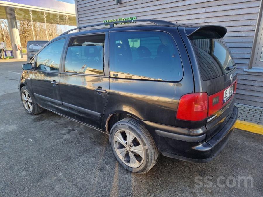 Melns Volkswagen Sharan 2002 Jelgava, ar dzinēja tilpumu 1.90 L un nobraukumu 284 tūkst. km par 750 €, foto 4 vietnē AUTOMOTO.COM.LV