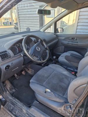 Melns Volkswagen Sharan 2002 Jelgava, ar dzinēja tilpumu 1.90 L un nobraukumu 284 tūkst. km par 750 €, foto 9 vietnē AUTOMOTO.COM.LV