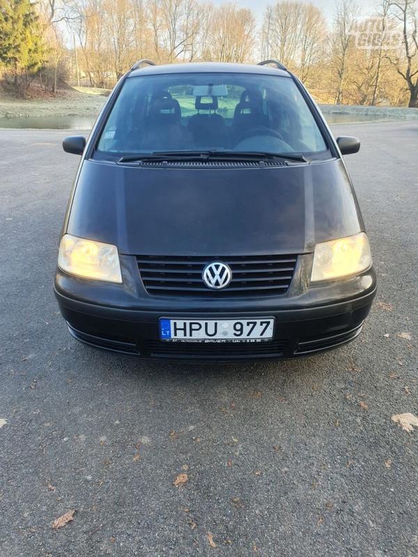 Melns Volkswagen Sharan 2003 Jurbarkas, ar dzinēja tilpumu 1.90 L un nobraukumu 299 tūkst. km par 1000 €, foto 3 vietnē AUTOMOTO.COM.LV