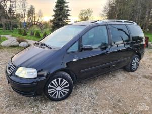 Black Volkswagen Sharan 2003 in Klaipeda, with an engine capacity of 1.90 L and mileage of 315 thousand km for 2699 €, photo 6 on AUTOMOTO.COM.LV
