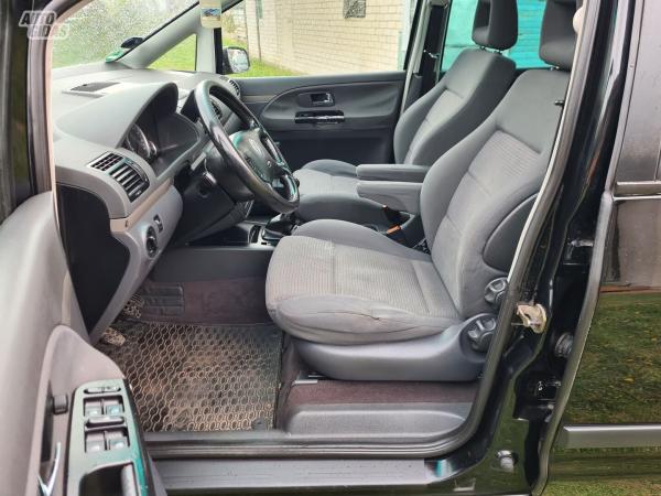 Black Volkswagen Sharan 2003 in Klaipeda, with an engine capacity of 1.90 L and mileage of 315 thousand km for 2699 €, photo 9 on AUTOMOTO.COM.LV