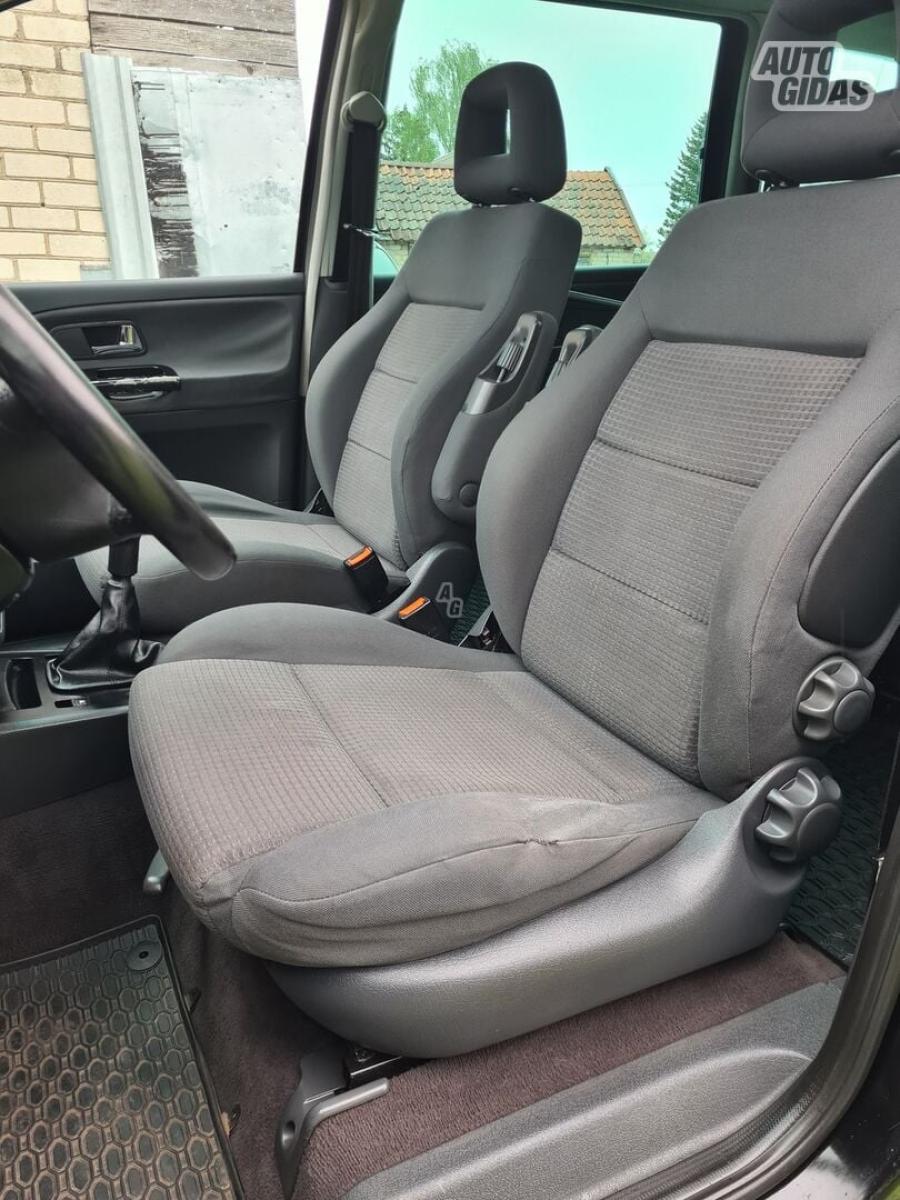 Black Volkswagen Sharan 2003 in Klaipeda, with an engine capacity of 1.90 L and mileage of 315 thousand km for 2699 €, photo 16 on AUTOMOTO.COM.LV