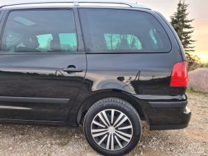 Black Volkswagen Sharan 2003 in Klaipeda, with an engine capacity of 1.90 L and mileage of 315 thousand km for 2699 €, photo 32 on AUTOMOTO.COM.LV