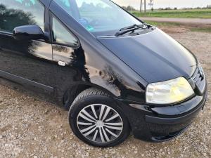 Black Volkswagen Sharan 2003 in Klaipeda, with an engine capacity of 1.90 L and mileage of 315 thousand km for 2699 €, photo 33 on AUTOMOTO.COM.LV