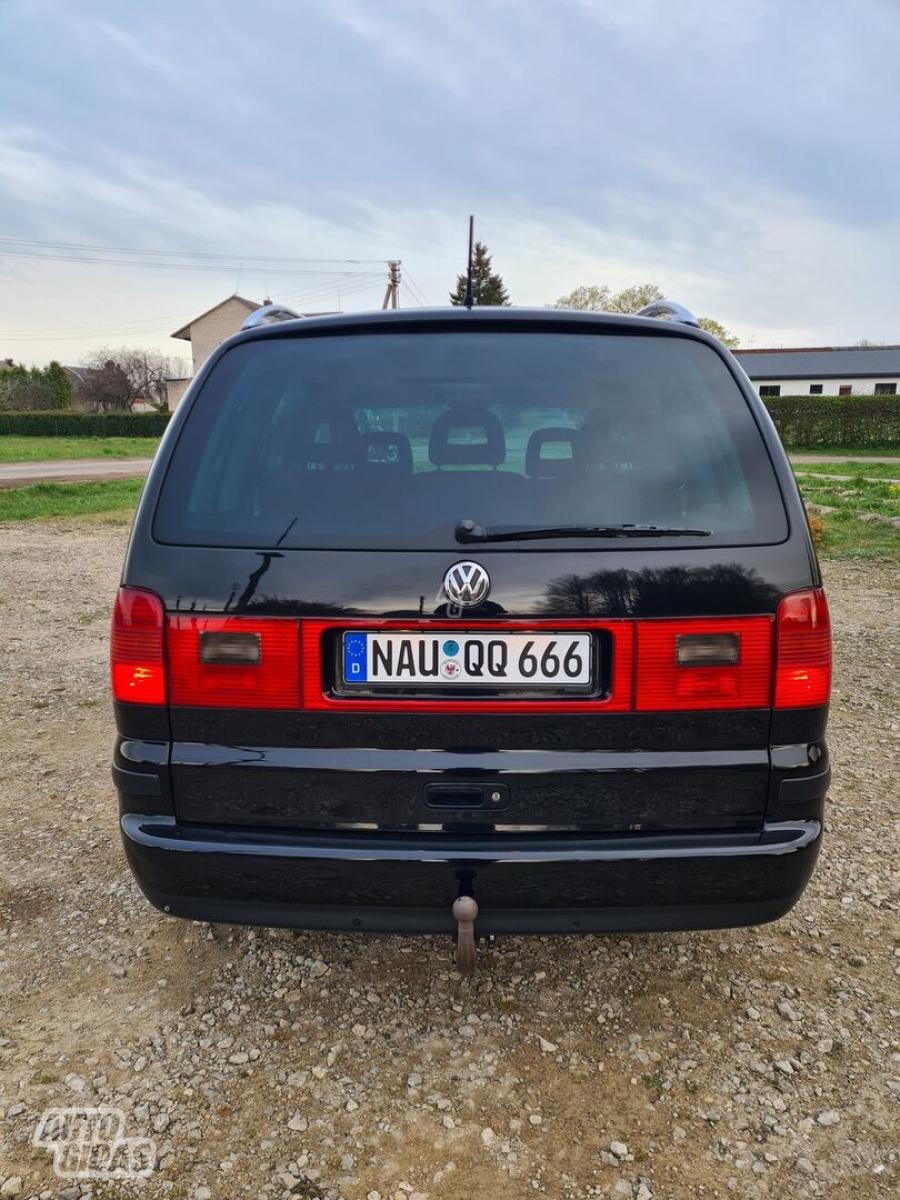 Black Volkswagen Sharan 2003 in Klaipeda, with an engine capacity of 1.90 L and mileage of 315 thousand km for 2699 €, photo 35 on AUTOMOTO.COM.LV