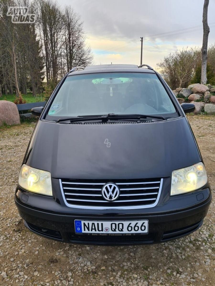 Black Volkswagen Sharan 2003 in Klaipeda, with an engine capacity of 1.90 L and mileage of 315 thousand km for 2699 €, photo 36 on AUTOMOTO.COM.LV