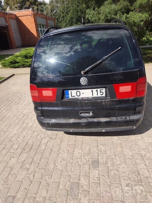 Black Volkswagen Sharan 2003 in Ogre, with an engine capacity of 1.90 L and mileage of 347 thousand km for 1600 €, photo 3 on AUTOMOTO.COM.LV
