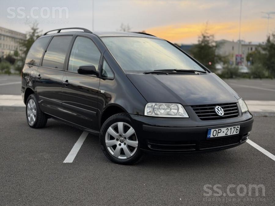 Black Volkswagen Sharan 2003 in Jelgava, with an engine capacity of 1.90 L and mileage of 352 thousand km for 3250 €, photo 1 on AUTOMOTO.COM.LV