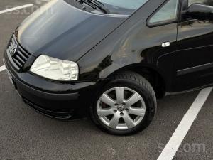 Black Volkswagen Sharan 2003 in Jelgava, with an engine capacity of 1.90 L and mileage of 352 thousand km for 3250 €, photo 5 on AUTOMOTO.COM.LV