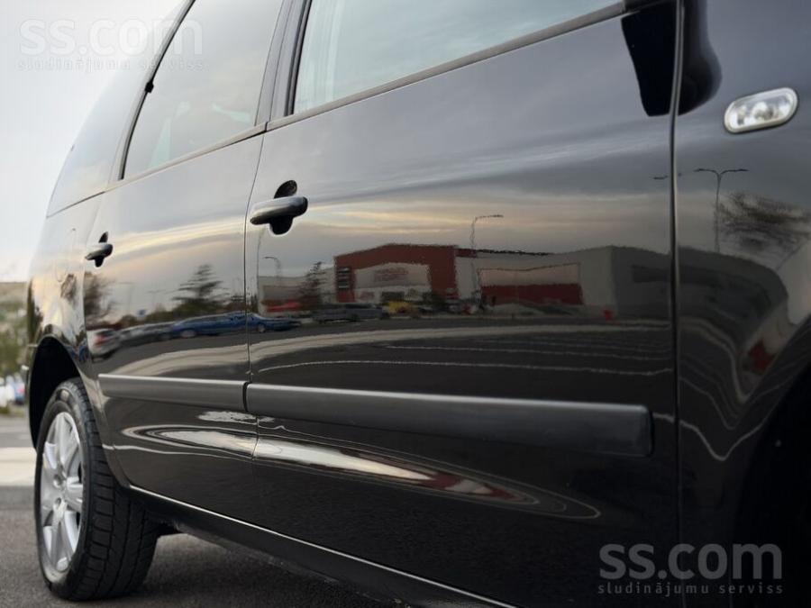Black Volkswagen Sharan 2003 in Jelgava, with an engine capacity of 1.90 L and mileage of 352 thousand km for 3250 €, photo 8 on AUTOMOTO.COM.LV