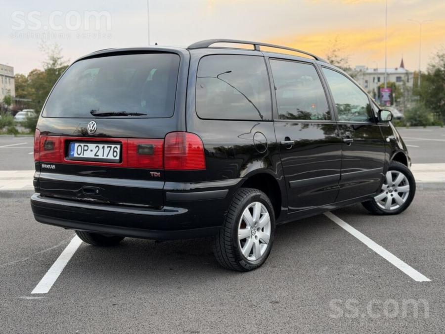 Black Volkswagen Sharan 2003 in Jelgava, with an engine capacity of 1.90 L and mileage of 352 thousand km for 3250 €, photo 13 on AUTOMOTO.COM.LV