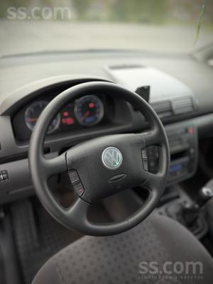 Black Volkswagen Sharan 2003 in Jelgava, with an engine capacity of 1.90 L and mileage of 352 thousand km for 3250 €, photo 16 on AUTOMOTO.COM.LV