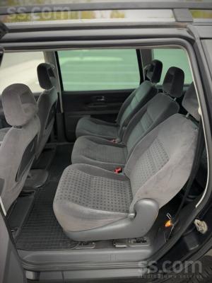 Black Volkswagen Sharan 2003 in Jelgava, with an engine capacity of 1.90 L and mileage of 352 thousand km for 3250 €, photo 20 on AUTOMOTO.COM.LV
