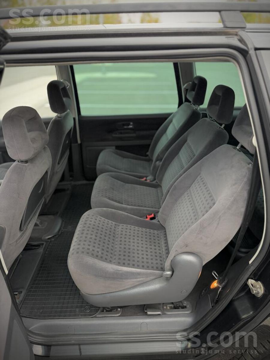Black Volkswagen Sharan 2003 in Jelgava, with an engine capacity of 1.90 L and mileage of 352 thousand km for 3250 €, photo 20 on AUTOMOTO.COM.LV