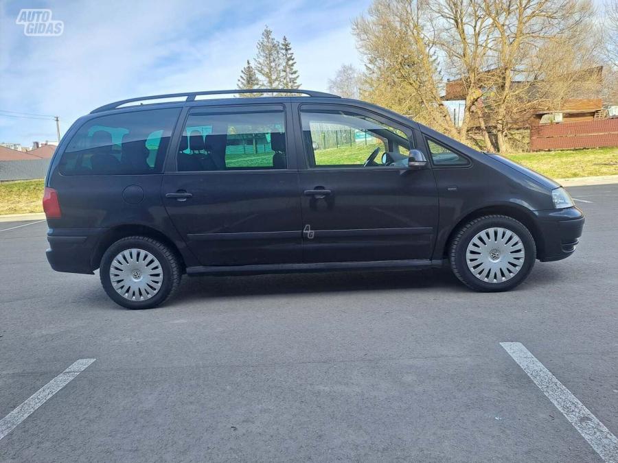 Melns Volkswagen Sharan 2004 Telšiai, ar dzinēja tilpumu 1.90 L un nobraukumu 300 tūkst. km par 1750 €, foto 8 vietnē AUTOMOTO.COM.LV