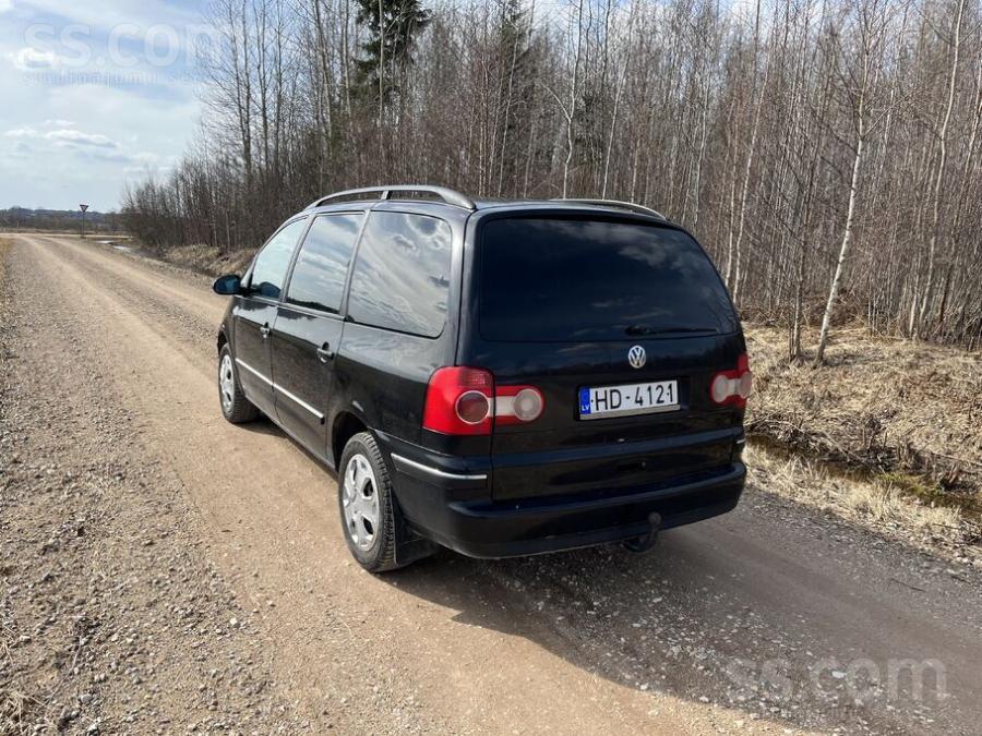 Melns Volkswagen Sharan 2004 Ludza, ar dzinēja tilpumu 1.90 L un nobraukumu 421 tūkst. km par 1750 €, foto 1 vietnē AUTOMOTO.COM.LV